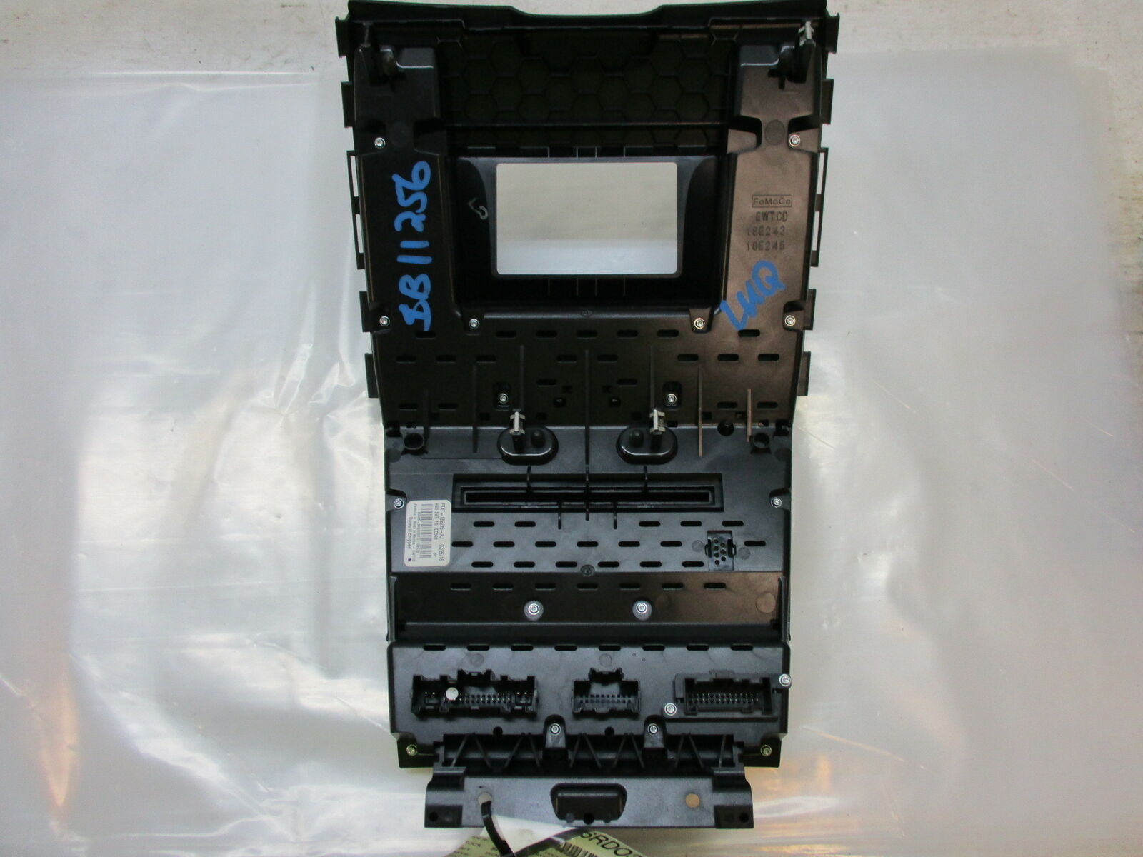 - Ford Edge 2015-2020 Installation Note – Rhino Radios